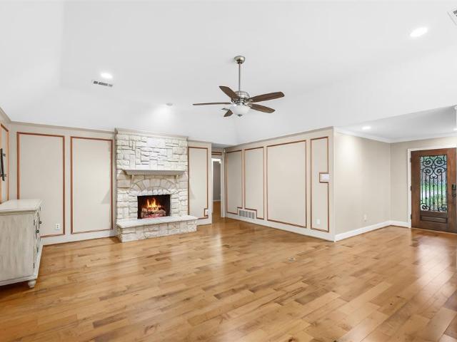 14 Victoria Drive