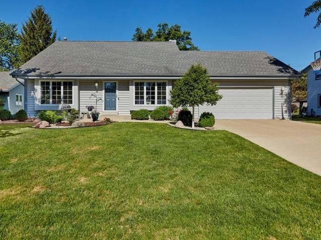 14 Virginia St, Racine, WI 53405