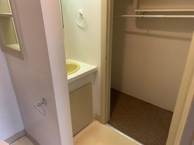 14 W. Oakland/2301 N. High St. PAV Studio Apartment for Rent at W. Oakland & N. High St Columbus, OH 43201 North Campus