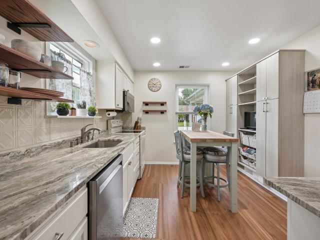 14 W Berwin Way