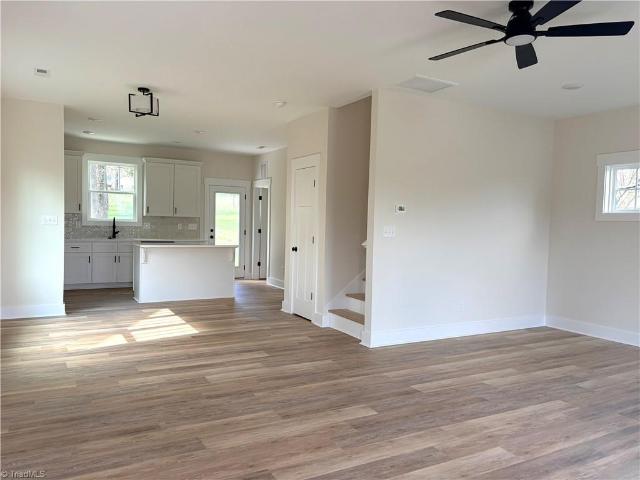 14 W Colonial Drive