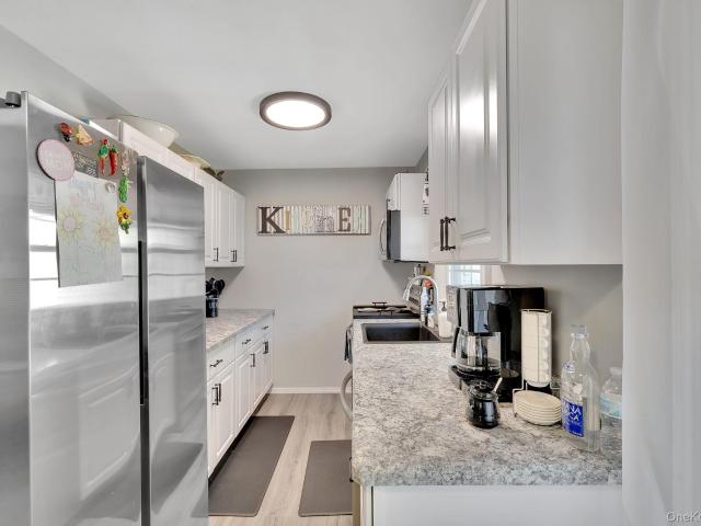 14 W Dogwood Drive