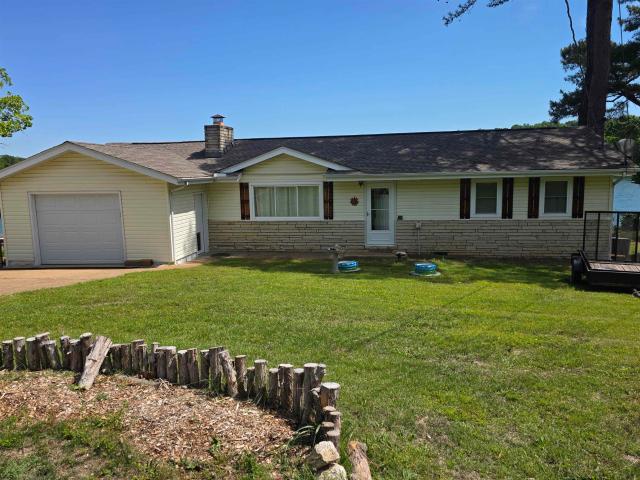 14 W Lake Estates Circle