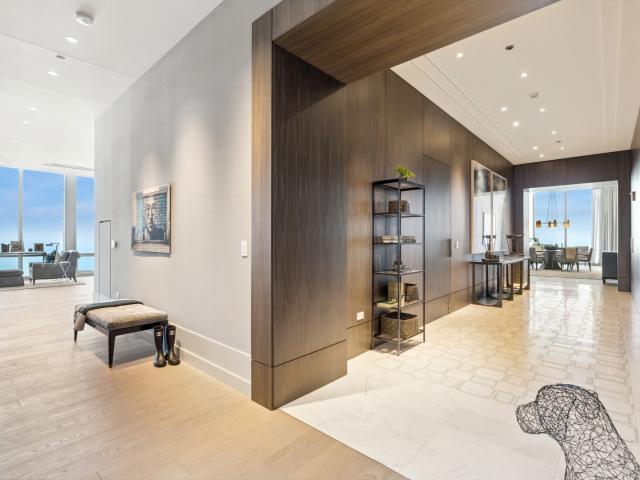 14 W Superior Street # 7000