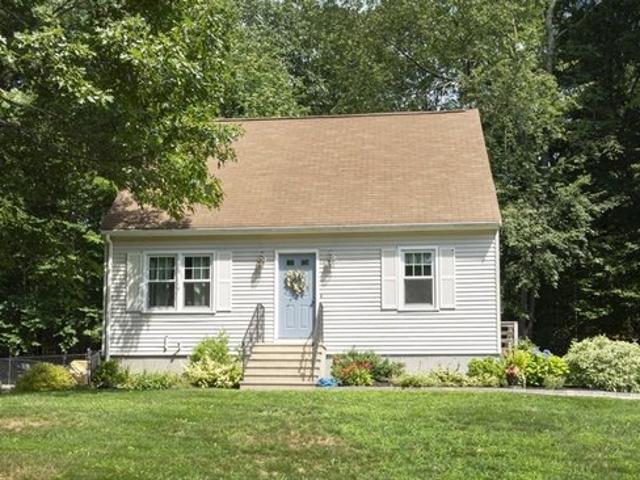 14 Wasilla Dr, Leicester, MA 01542