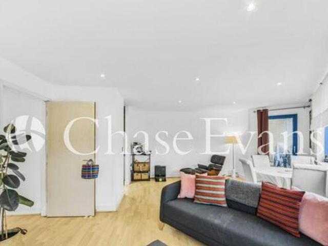 14 Western Gateway, Westgate Apartments, Royal Docks, 2 Bedroom Flat