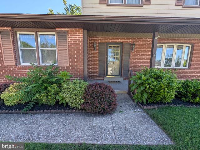 14 Westwood Circle