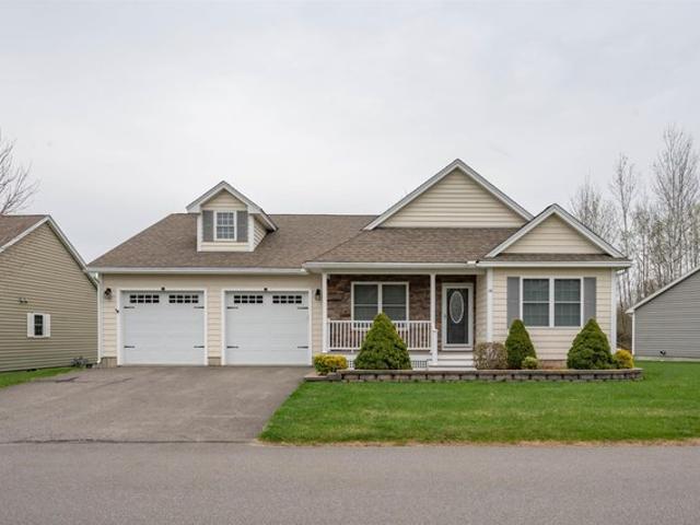 14 Weymouth Ct, Hudson, NH 03051