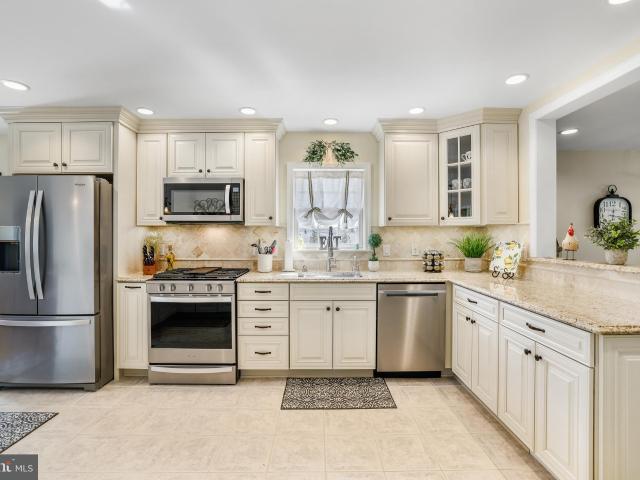 14 Whitekirk Dr, Wilmington, DE 19808 | MLS #DENC2097 | Compass