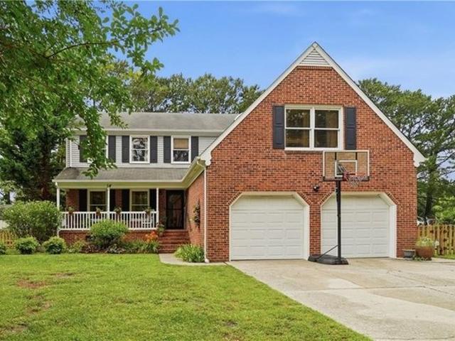 14 Windy Point Dr, Poquoson, VA 23662