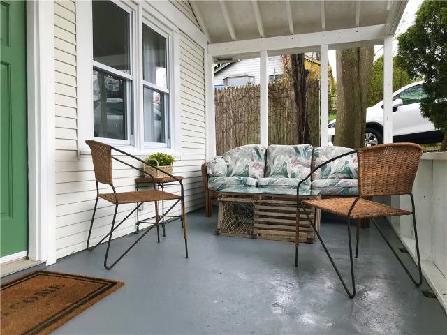 14 Winsor Avenue