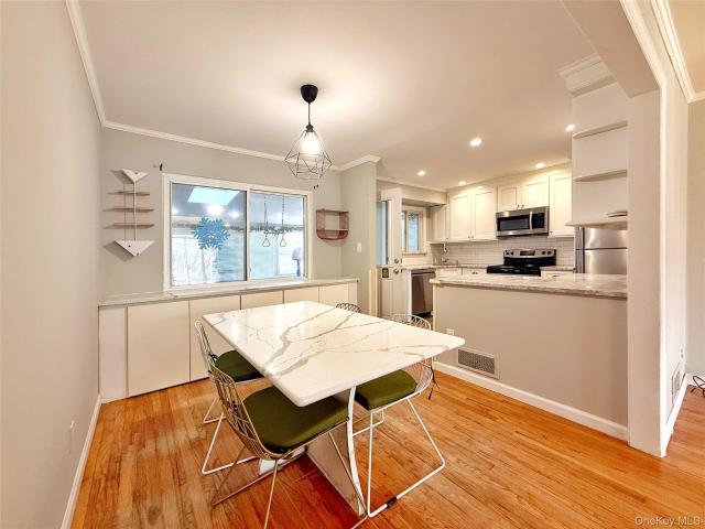 14 Willets Drive