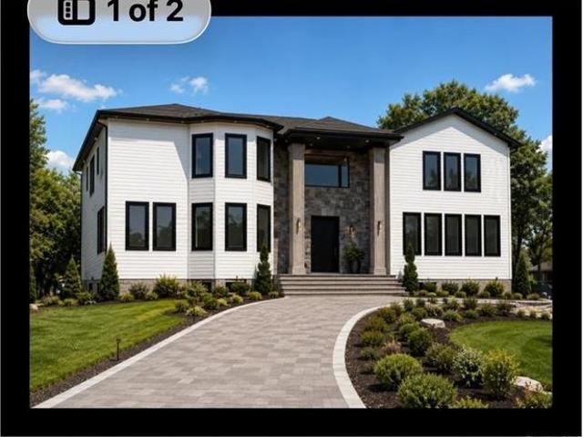 14 Wilmington Dr, Melville, NY 11747