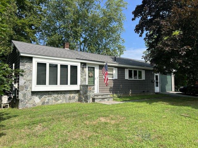 14 Wood Ave, Saco, ME 04072