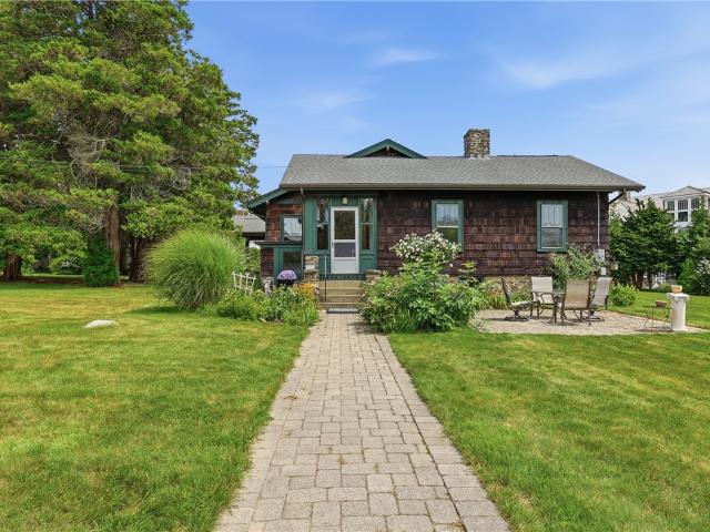 14 Wood Avenue