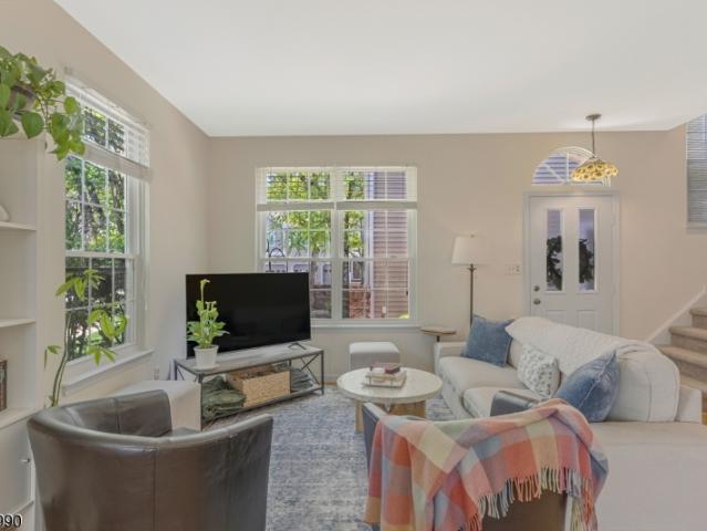 14 Wood Duck Pond Road