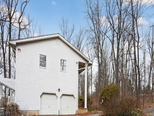 14 Woodland Rd