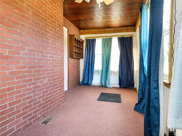 14 Woodrow St