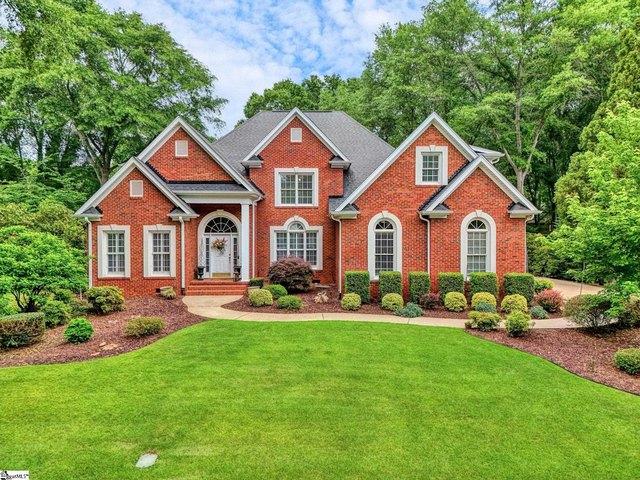 14 Wolf Run Dr, Simpsonville, SC 29681