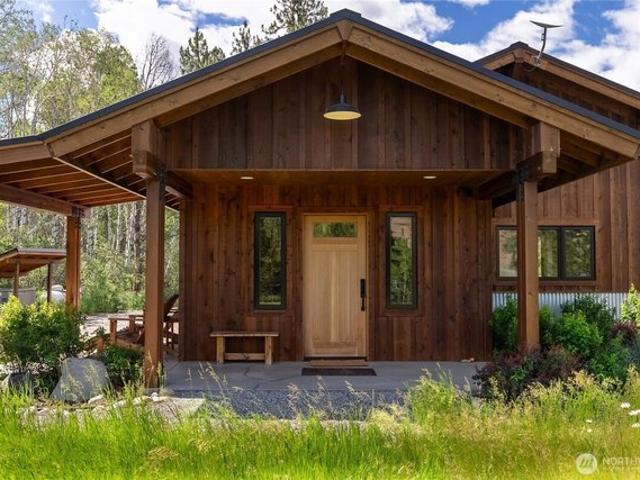 14 Wright Rd, Winthrop, WA 98862
