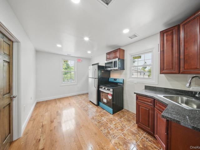 14 Yankee Place 7
