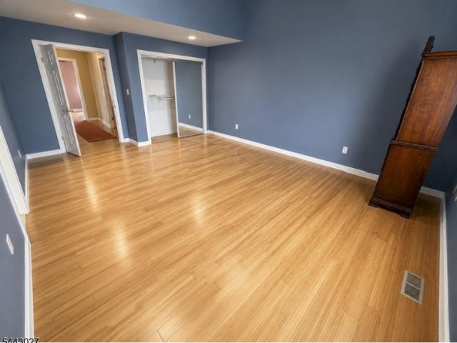 14 Yarmouth Ct