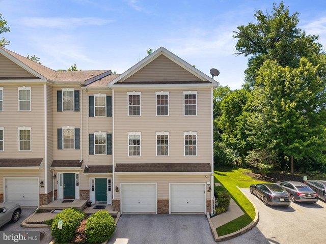 14 A Hillview Cir, Lansdowne, PA 19050