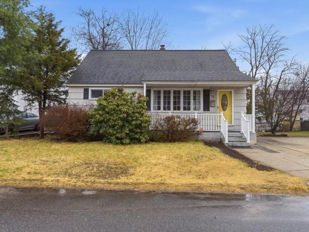 14 Acton St, Nashua, NH 03060