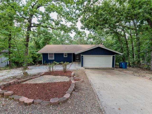 14 Abbey Ln, Bella Vista, AR 72715