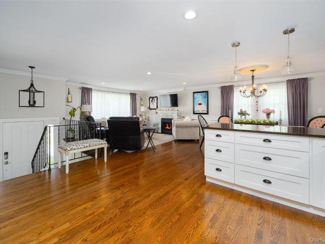 14 Balfour Drive