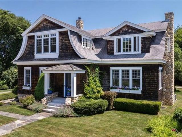 14 Bayview Rd, Charlestown, RI 02813