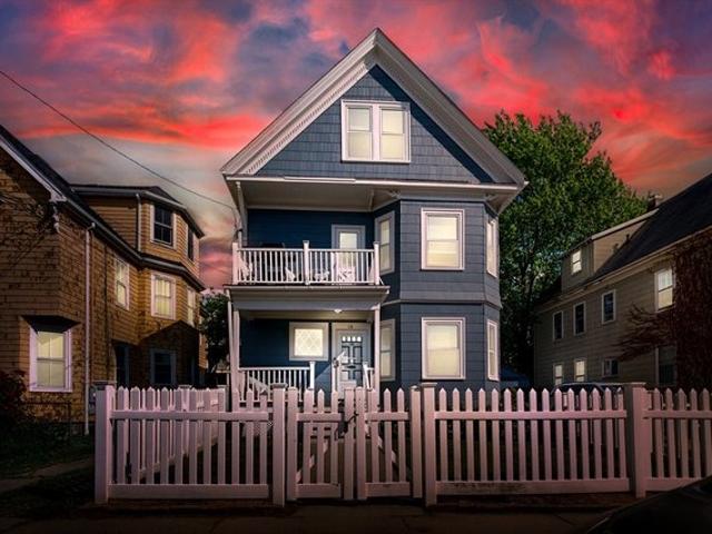 14 Bayard St, Boston, MA 02134