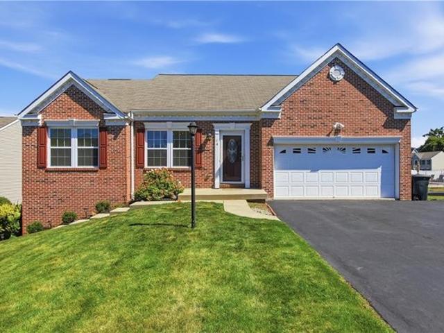 14 Beagle Ct, Clairton, PA 15025