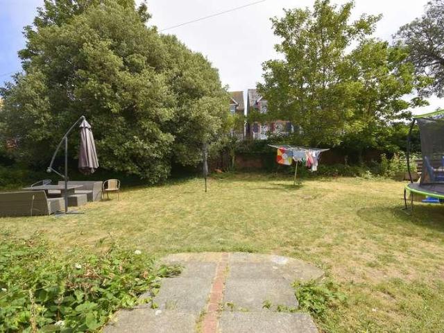 14 bed flat for sale