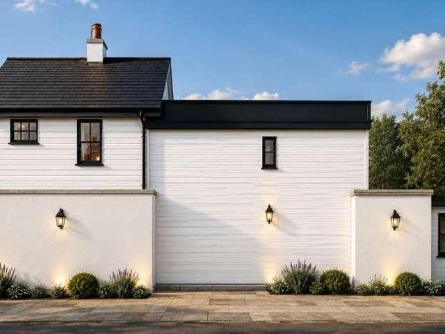 14 bed house for sale