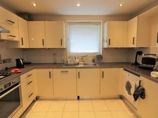 14 Bedroom Apartment Flat