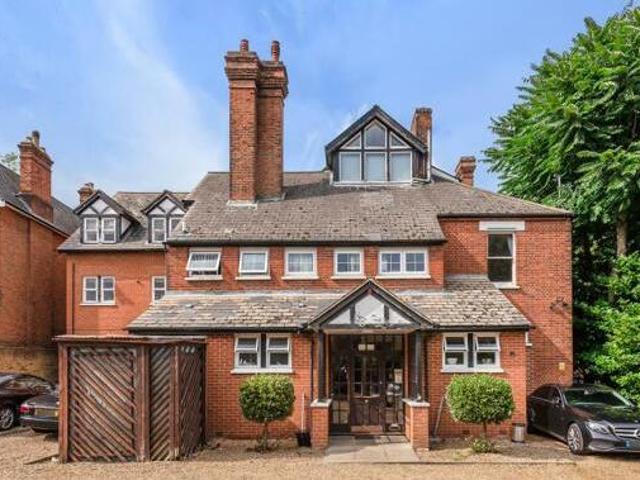 14 Bedroom Detached House For Sale In London