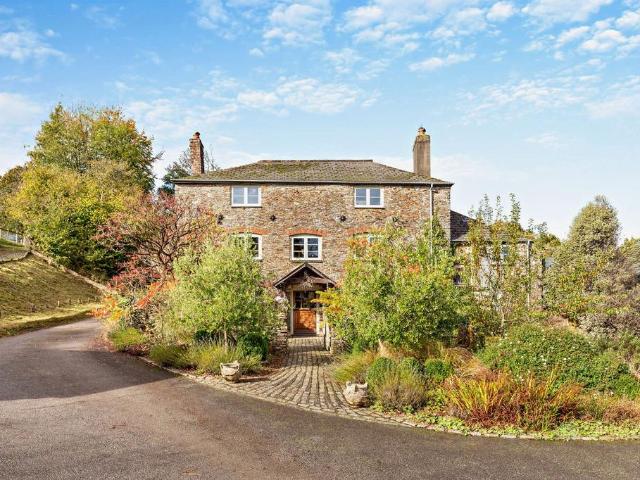 14 bedroom detached house for sale