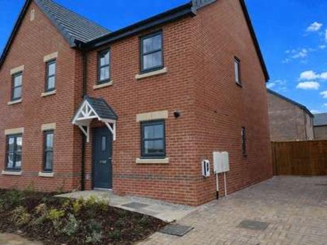 14 Bedroom Detached House