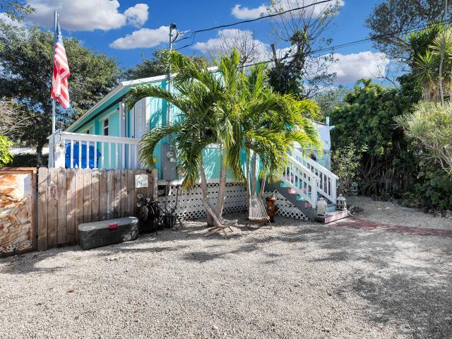 14 Bonita Ave, Key Largo, FL 33037 | MLS #619057 | Compass