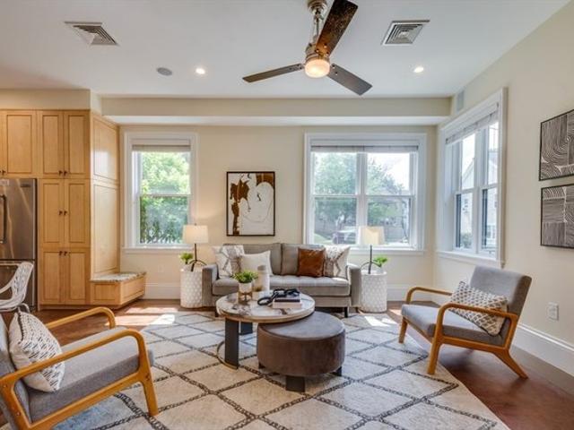 14 Boylston Pl Unit 10, Boston, MA 02130