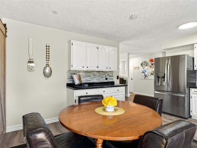 14 Blue Avocado Ln Lane