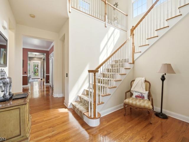 14 Bluffs Ct