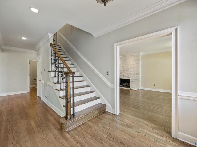 14 Bradbury Place