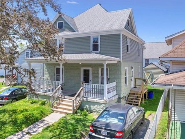 14 Camden St, Johnson City, NY 13790