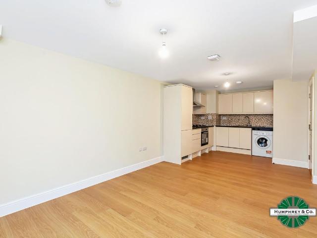 14 Cameron Road, Ilford IG3, 2 bed flat to rent, £1,800 pcm | PrimeLocation