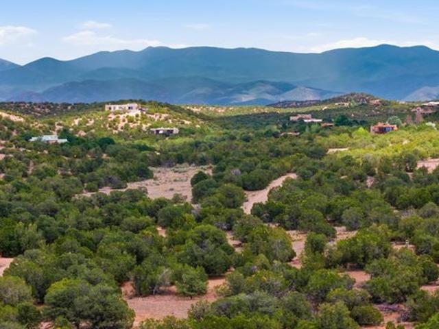 14 Camino Ladera, Santa Fe, NM 87506
