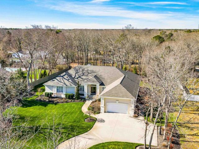 14 Caledonia Drive