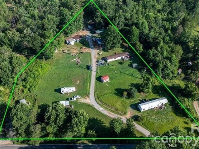 14 Calhoun Dr, Marion, NC 28752