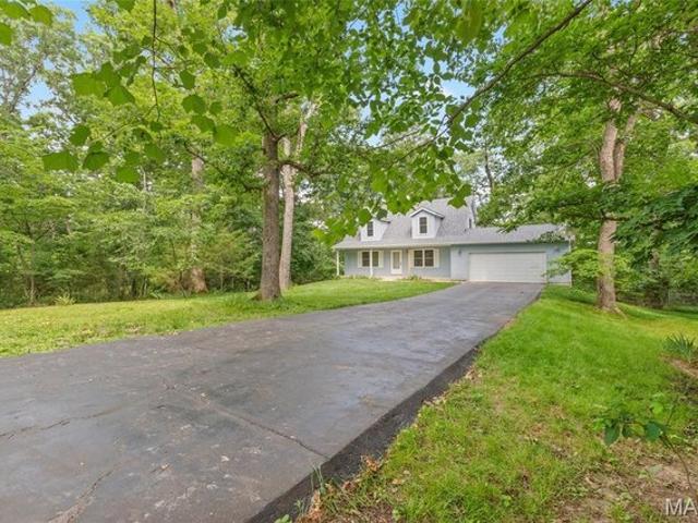 14 Carriage Hills Ct, Cedar Hill, MO 63016